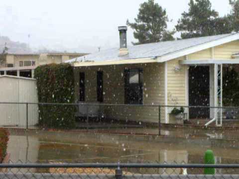 Snow in Hemet - YouTube