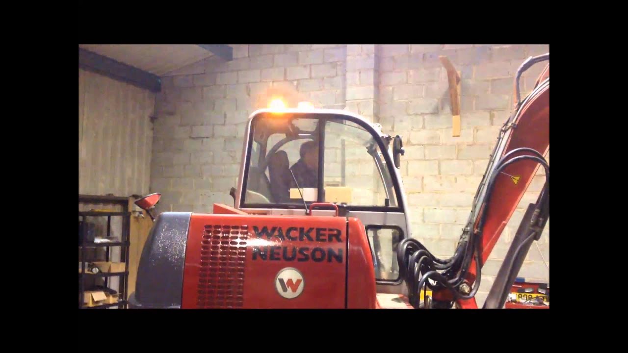 Neuson 6502 - YouTube