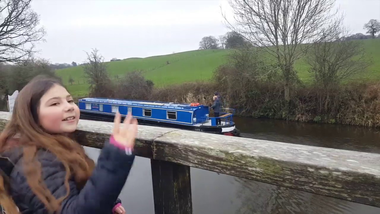 Fun Walk Ellesmere Shropshire Canal - YouTube