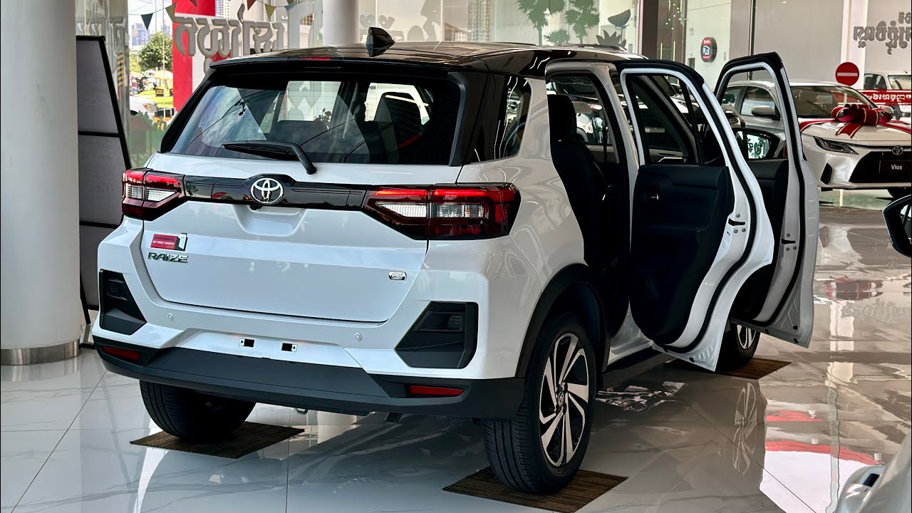 New Toyota Raize Compact SUV 5 Seats Review Interior And Exterior - YouTube