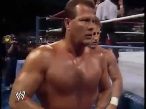 The British Bulldogs vs. Terry Gibbs and Tom Angel (07 10 1988 WWF ...