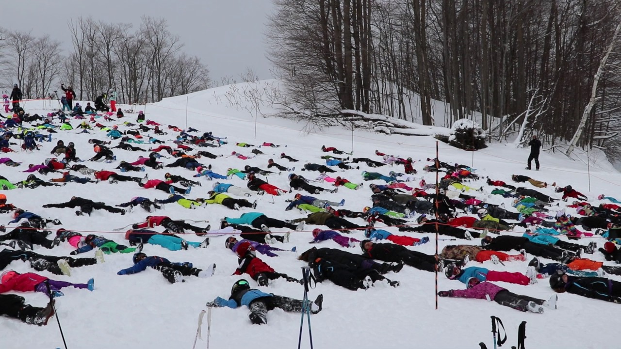 Guiness World Record - Snow angels - YouTube