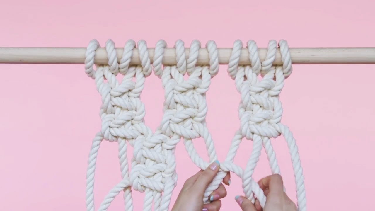 Macramé 101: Alternating Sinnets - YouTube