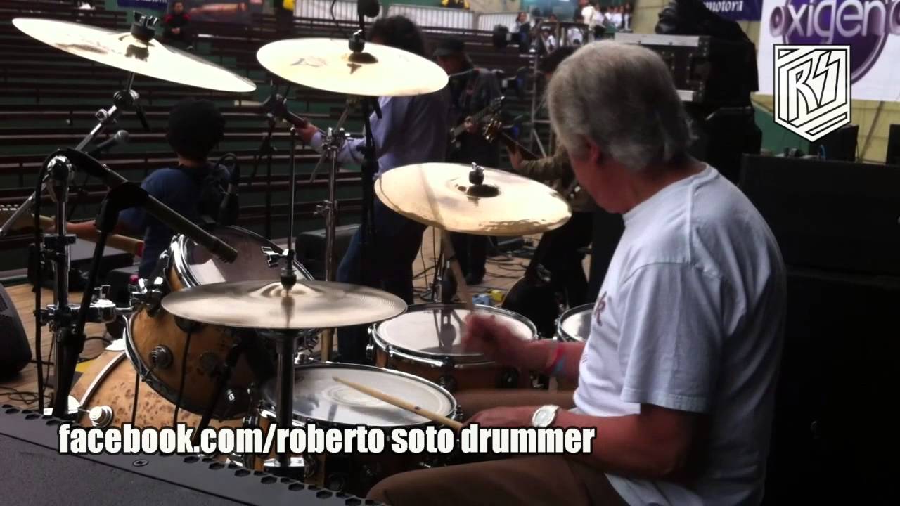 The Beatles Original Drummer - Pete Best In Lima Part Two - My Bonnie ...