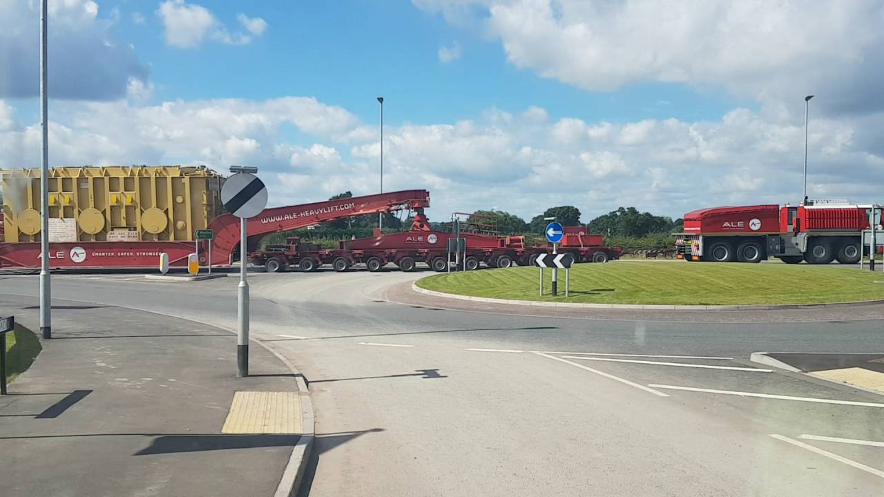 Wide Load A54 Oakmere Road Winsford Cheshire Happy Days! - YouTube