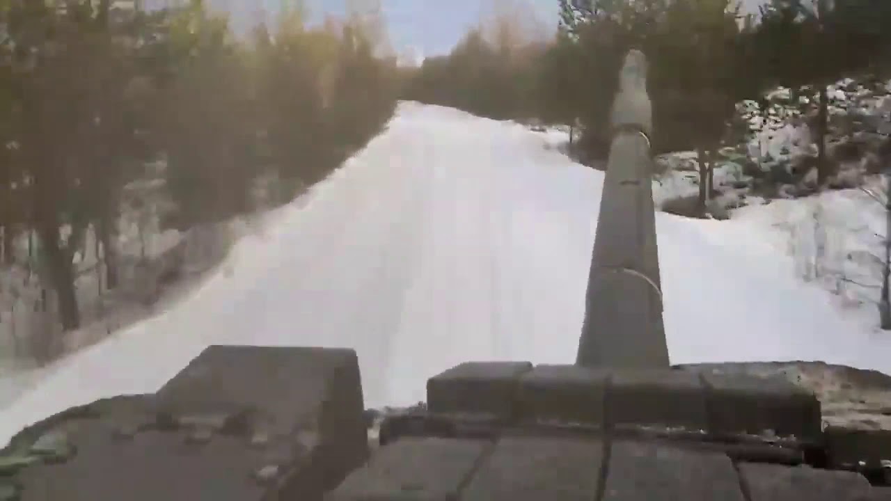 T-80 Tank Dashcam - Driving at 80km/h on a frozen road - YouTube