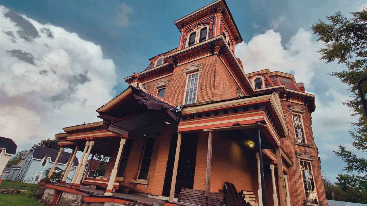 GHOST HUNTING A HAUNTED MANSION | STONE MANSION - YouTube