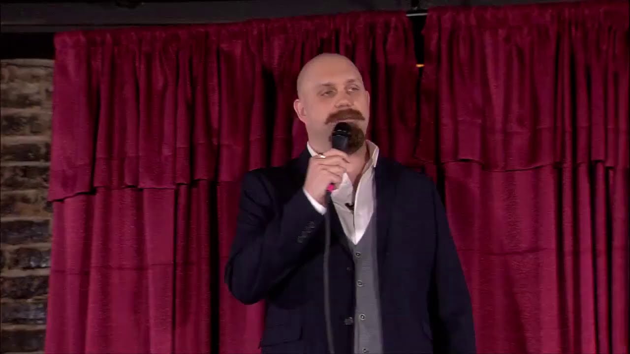 Ivan Nikolić - StandUpFest 2020 - NovaS - YouTube