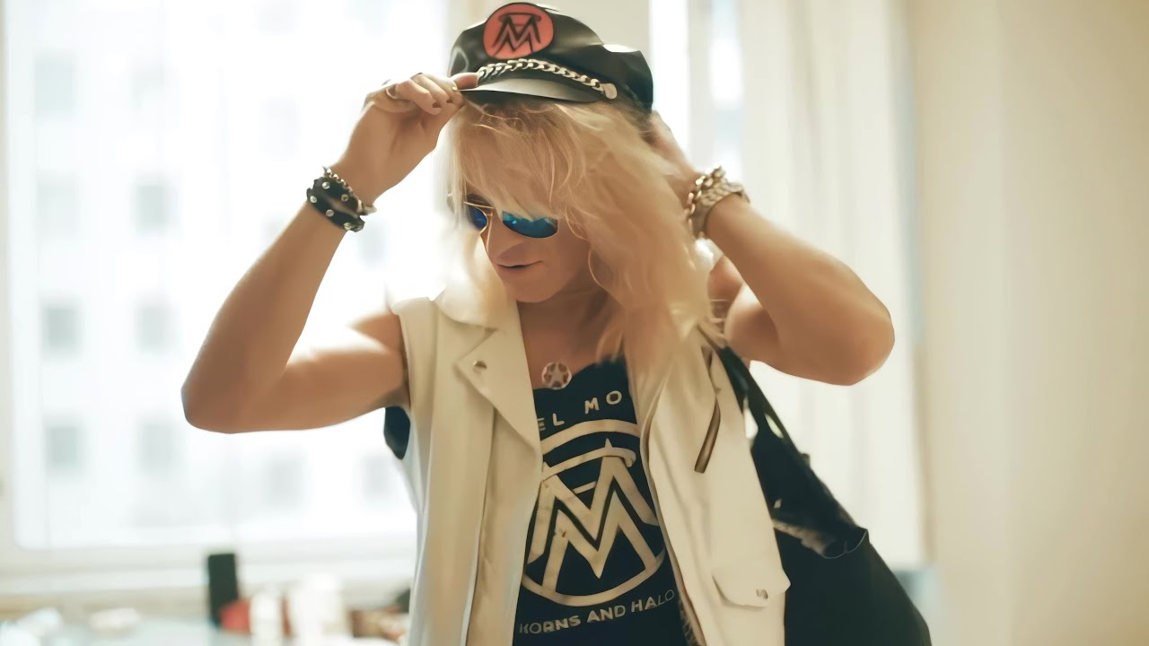 Michael Monroe "Goin' Down with the Ship" from Blackout States (2015 ...
