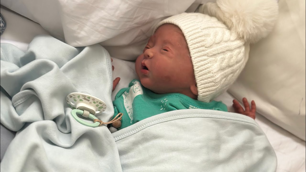 Newborn babysat by reborn kids family vlog - YouTube