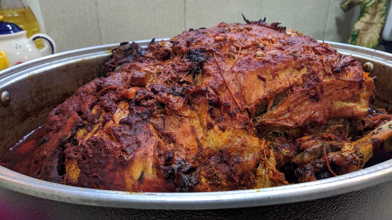 Sabrosa Pierna Mechada Adobada - YouTube