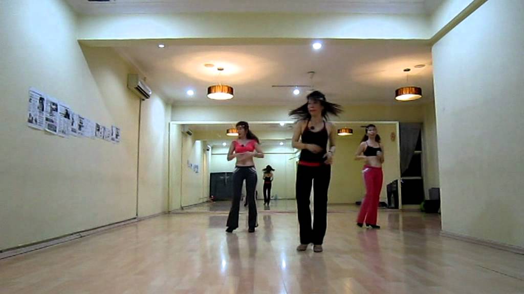 Line Dance- Swing Your Chains - YouTube