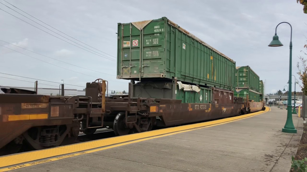 Union Pacific garbage train - YouTube