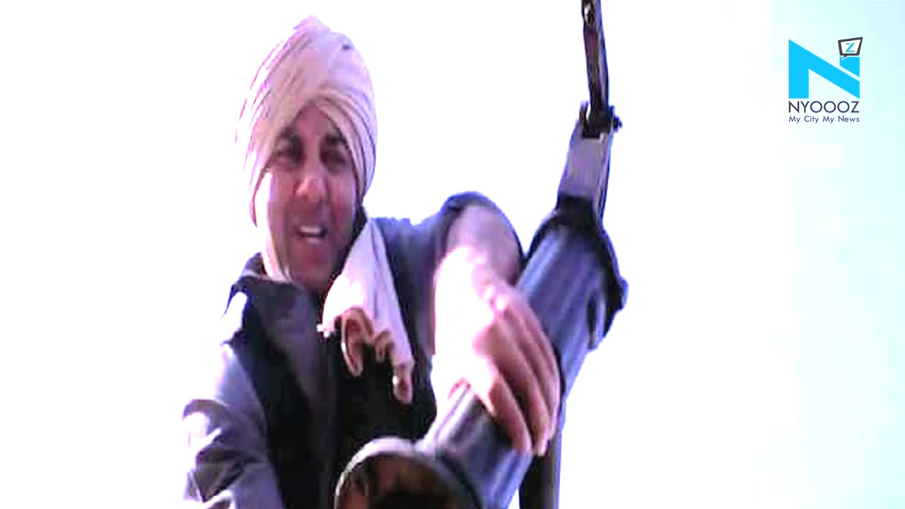 Sunny Deol's 'Gadar' hand pump moment in Gurdaspur - YouTube
