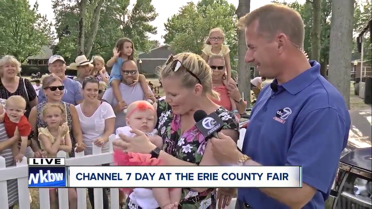 7 First Alert Meteorologist Autumn Lewandowski makes an appearance at ...