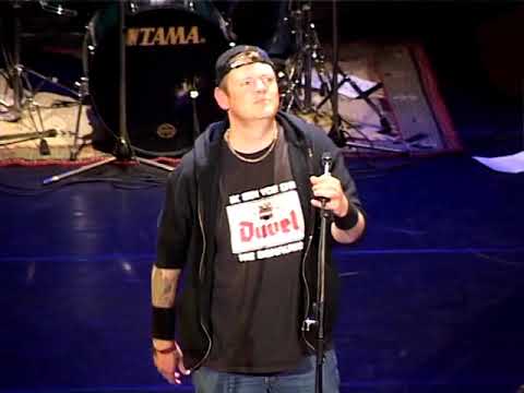 Surrender Theater Optreden 03 Wir at op slit - YouTube