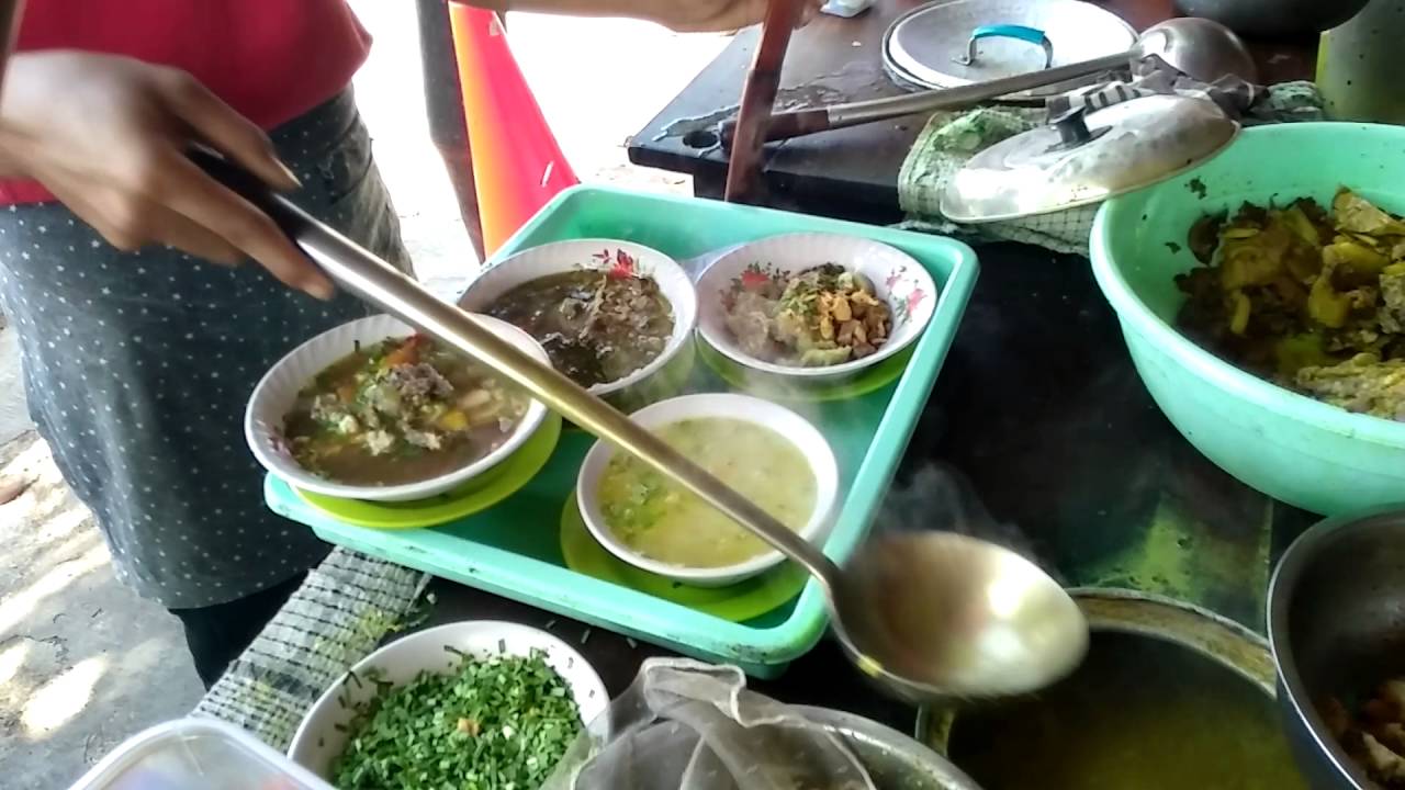 Lezat, Empal Gentong Krucuk Cirebon - YouTube