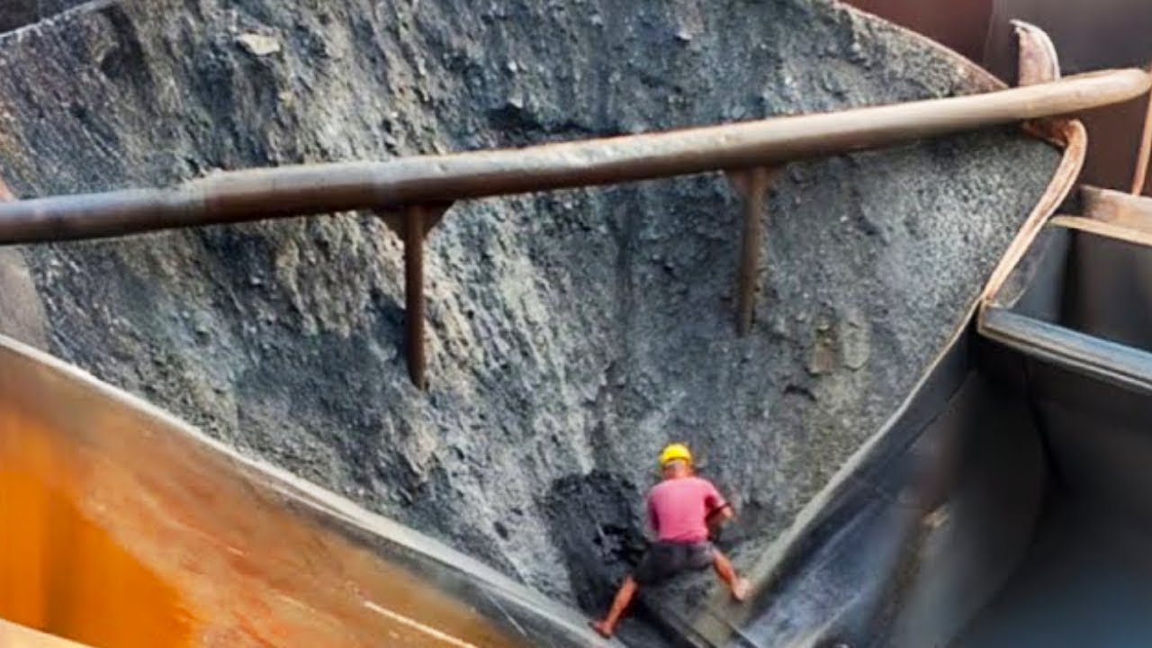 The Whole Process Of Sand Unloading From A Sand Ship - A Complete Long ...