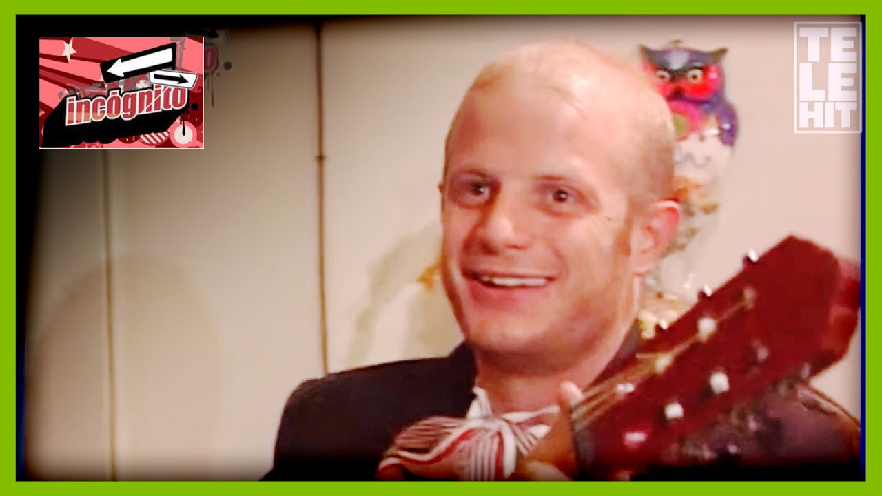 Incógnito: Una noche como mariachi con Facundo | Telehit - YouTube