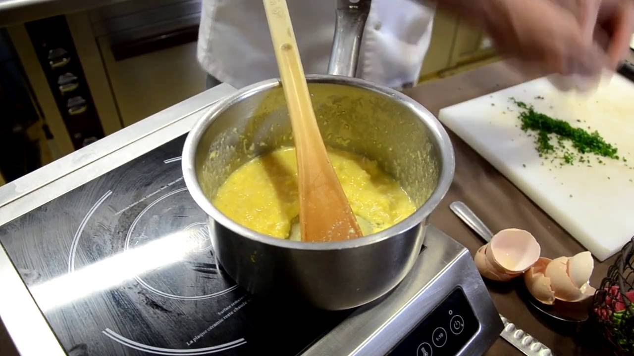 Recette du chef : brouillade d'oeufs - YouTube