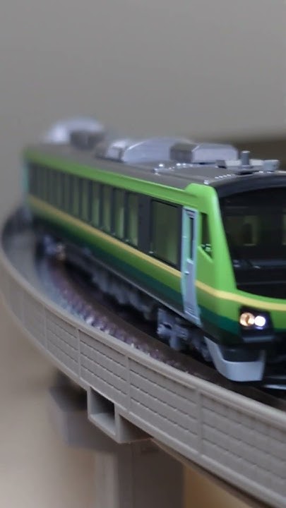 初走 JR東日本 HB-E300系「SATONO」〈KATO 10-1918〉 JR EAST HB-E300 SERIES “SATONO” ＃train - YouTube