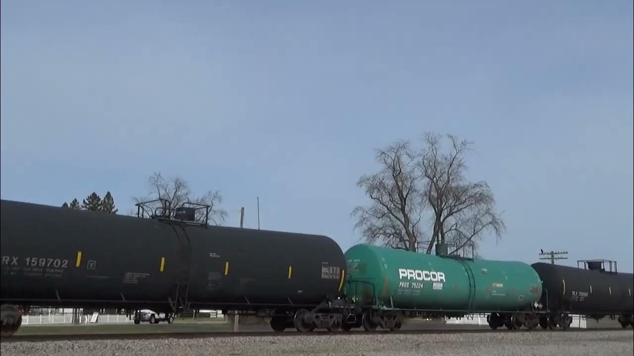 CP-249 Blast'in thru Pewaukee, WI on 3-21-25 w/CP-8076 - CP-4406 - KCS-4864 6,881 ft 49 mph ...