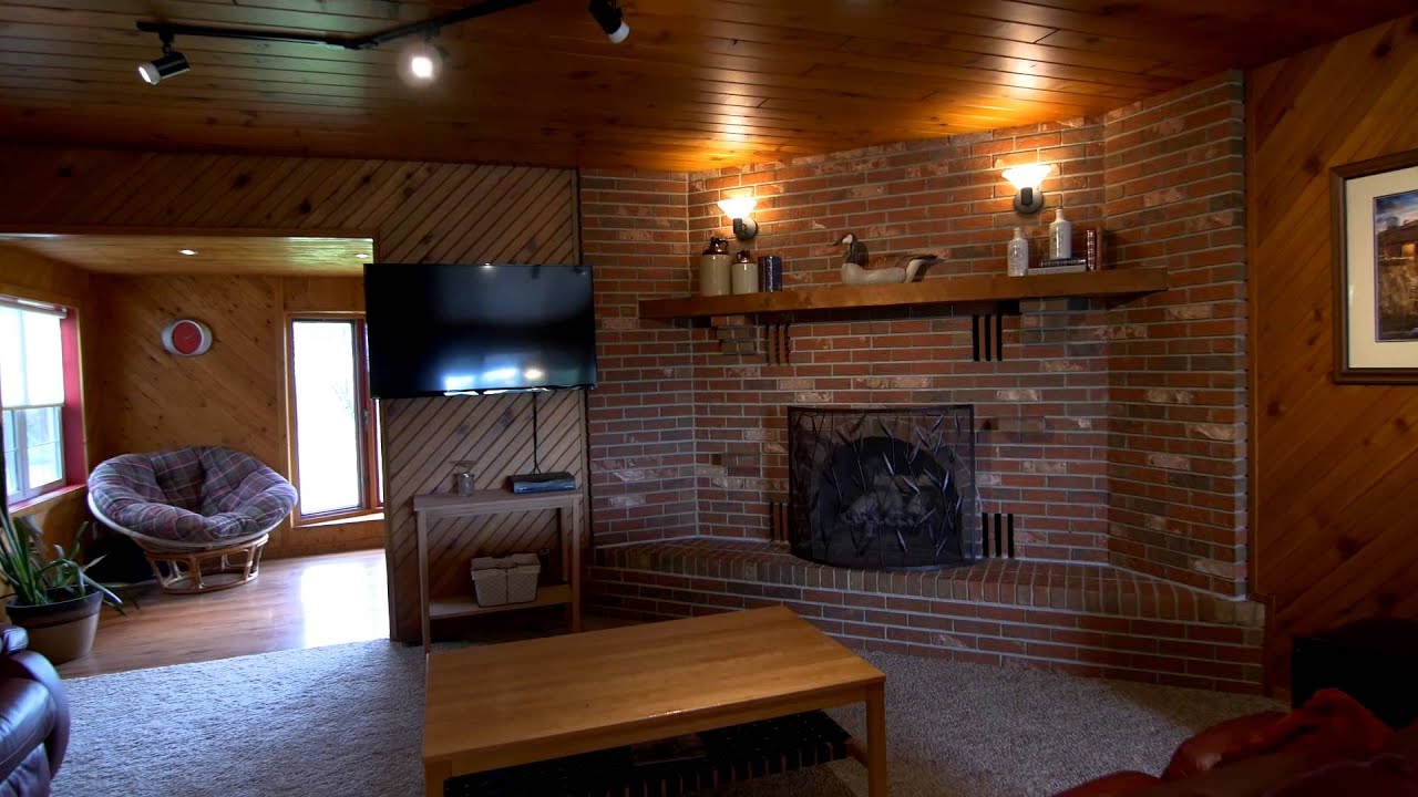 ***SOLD*** 33075 Cedar Lake Road - Anola, MB - Spacious Country Home ...