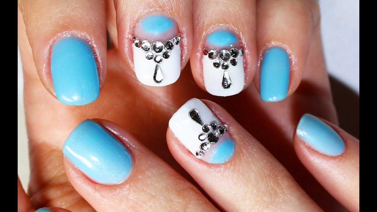 Nail Art Mezzaluna Con Strass Youtube