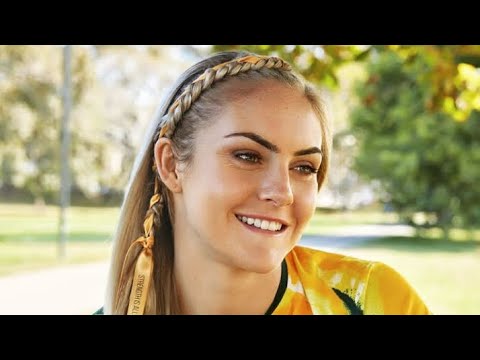 Ellie Carpenter Relationship with Van de Donk, Australian professional ...