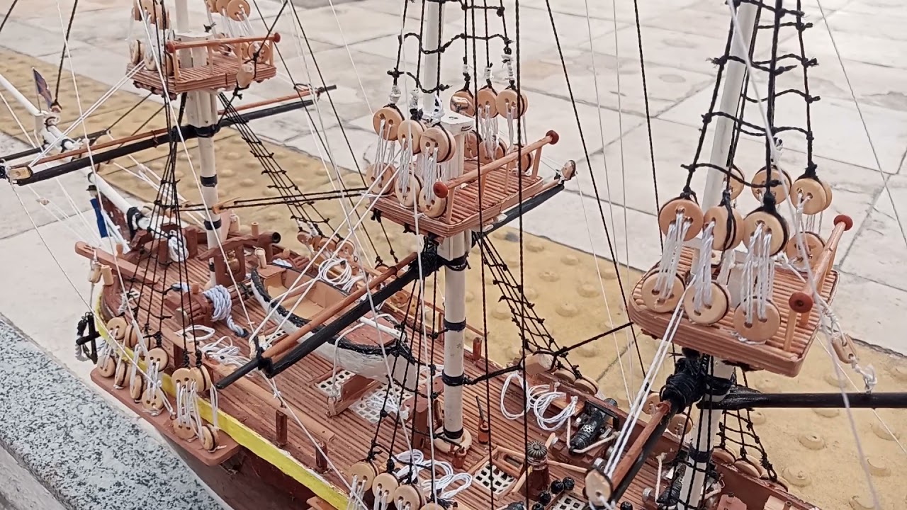 HMS Bounty (1784 -1787) - YouTube