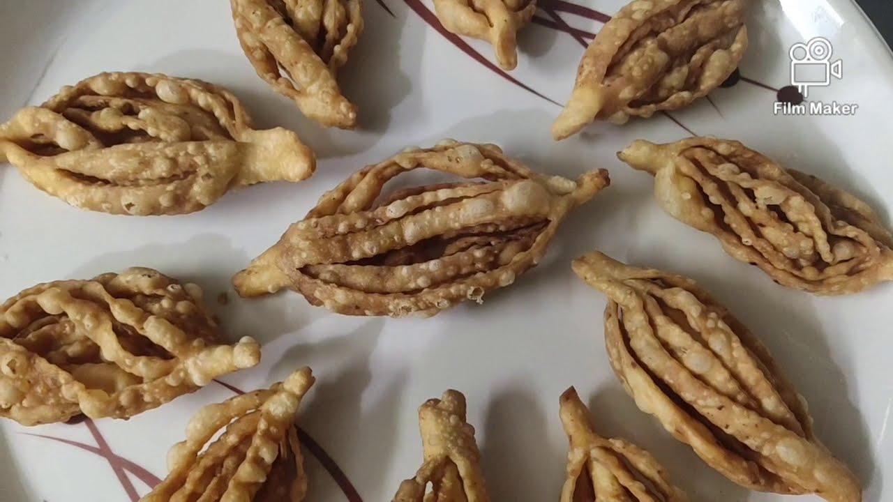 Hot Sampenga Puvvu snack recipe😋 - YouTube