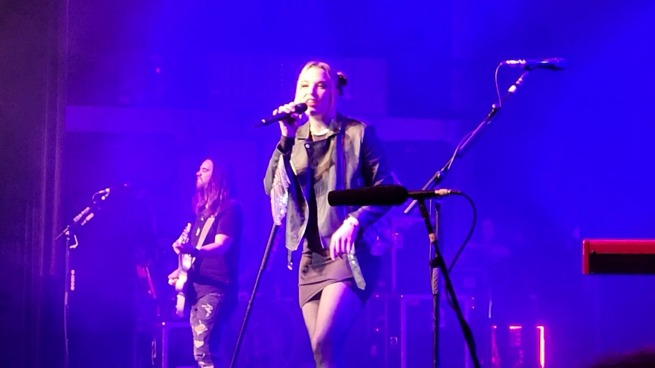 Halestorm - Heres To Us - Live @ O2 Academy Birmingham 2nd March 2022 ...