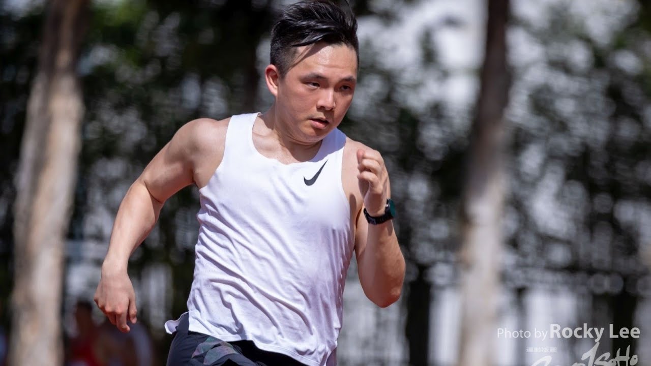 Bo叔第一次跑200m (~0:30) (Victoria Athletics Club 第一屆先進田徑錦標賽) - YouTube