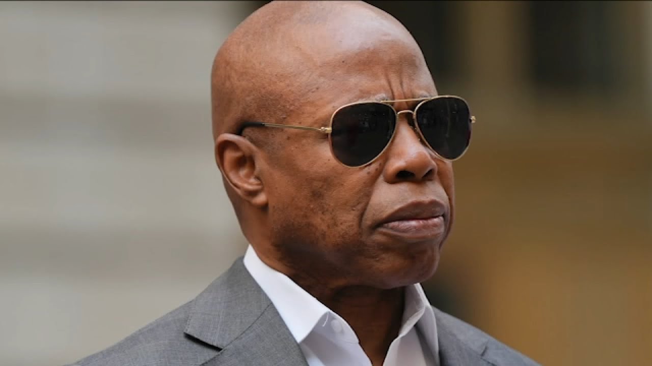 Mayor Adams facing increasing scrutiny after Acting US Attorney in Manhattan resigns - YouTube