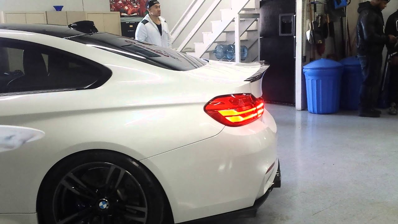 BMW M4 STRAIGHT PIPES - YouTube