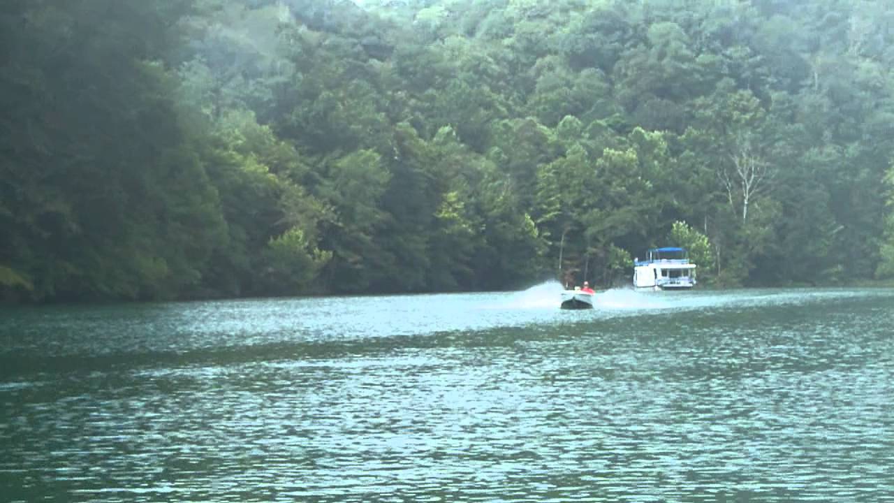 Glen-L Tiny Might home built boat - YouTube