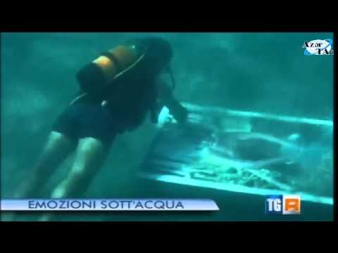 Dünyada ilk sualtı fotosərgi