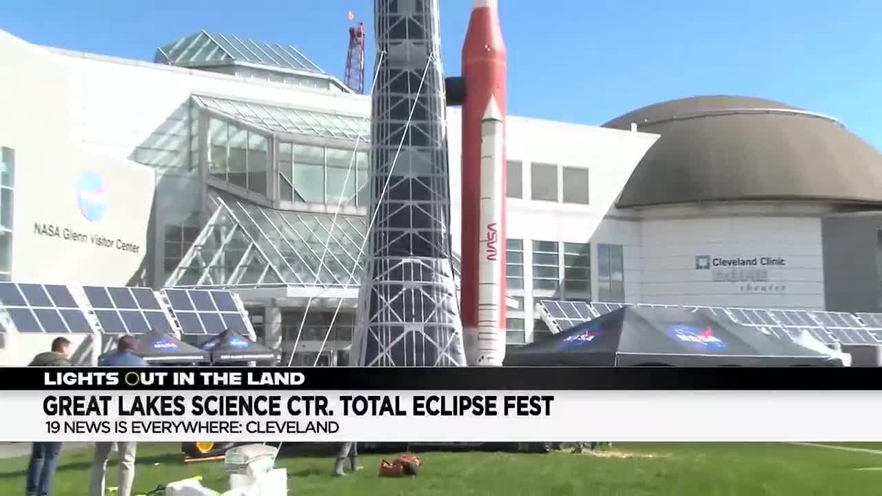 Great Lakes Science Center hosts Total Eclipse Fest all weekend long - YouTube