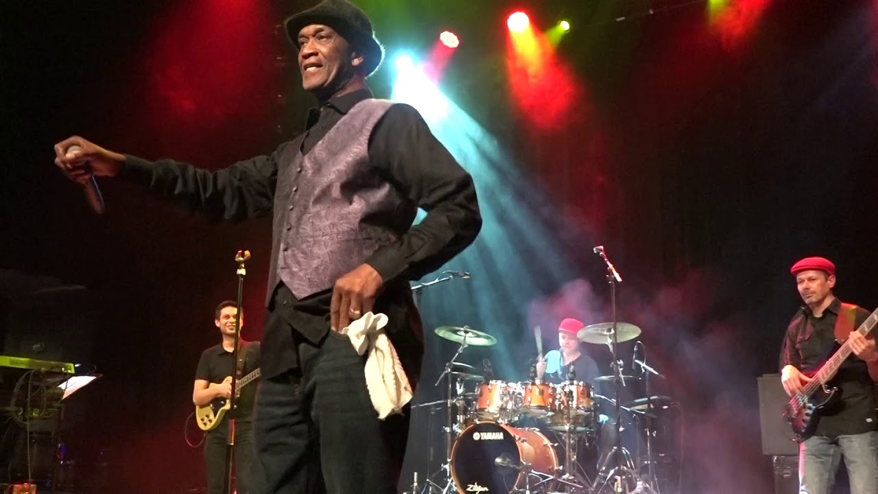 U Brown and Asham Band 03-03-2018 Reggae T Festival Bergen op Zoom ...