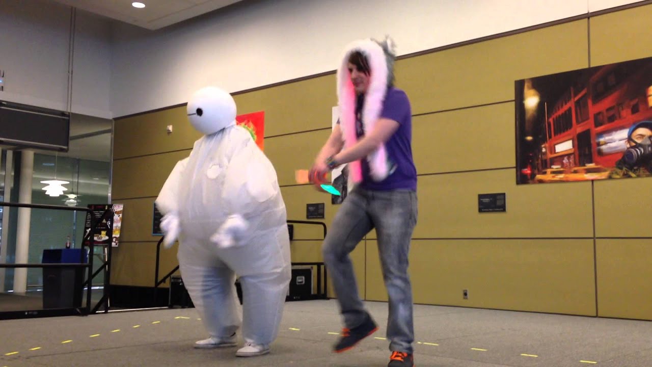 PAX EAST 2015 Baymax Cosplay Dance off Dance Central Sunday 3/8 - YouTube