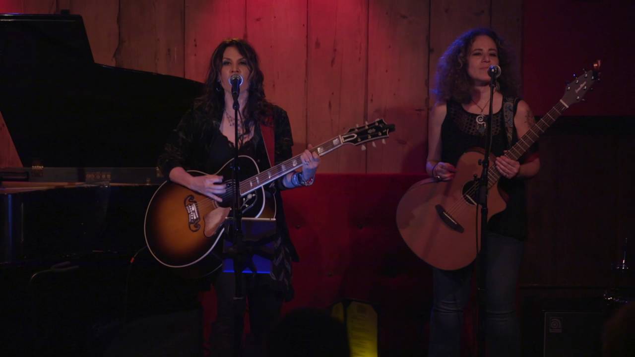 Laura Whitmore, Ali Handal & Laura Clapp -- She 3 Tour 2016 - YouTube