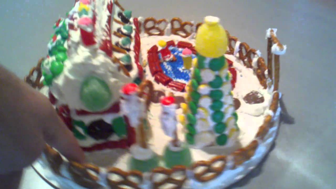 Gingerbread House - Moscow, Russia - YouTube