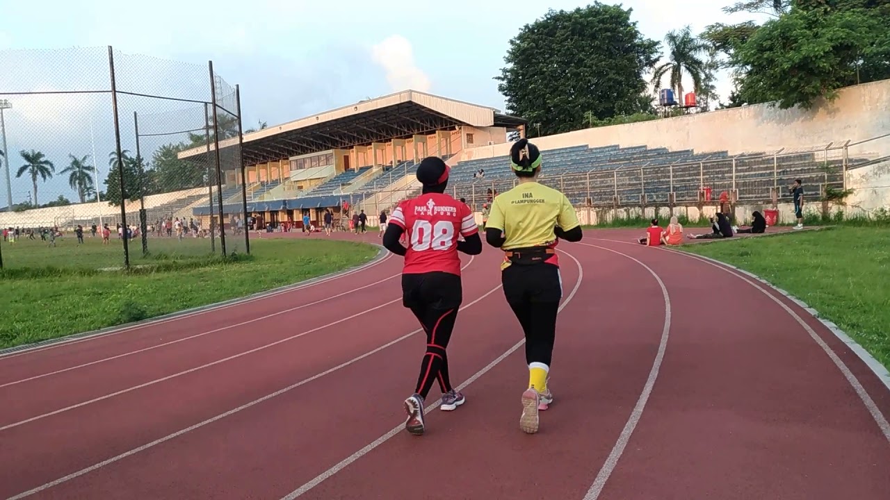 Jogging Track stadion pah 20180603 064048 - YouTube
