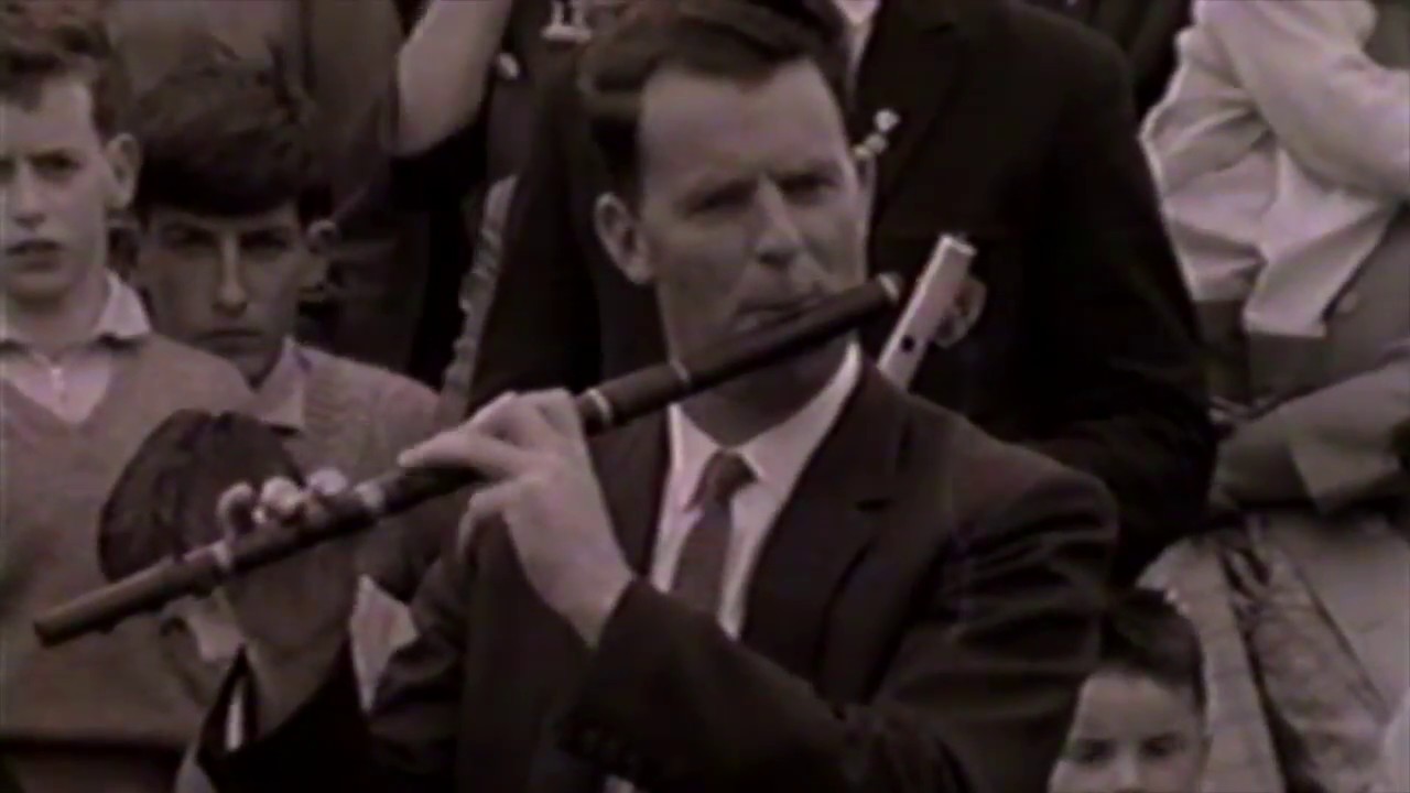 Paddy Murphy and Peadar O'Loughlin Play a Duet - YouTube