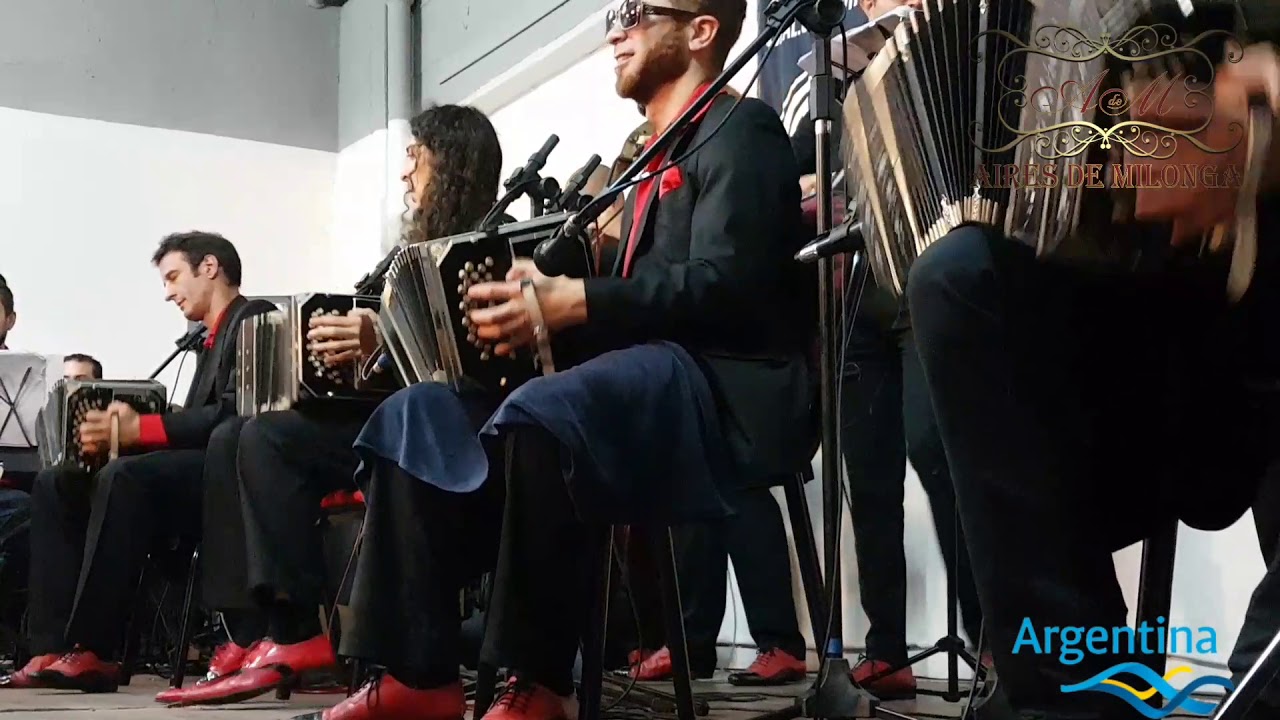 Los bandoneones de La Juan D'Arienzo orquesta - YouTube