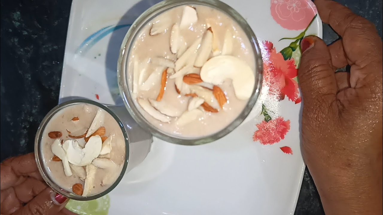 Chikoo Shake | Chiku Shake | Winter special | Mini's Kitchen - YouTube