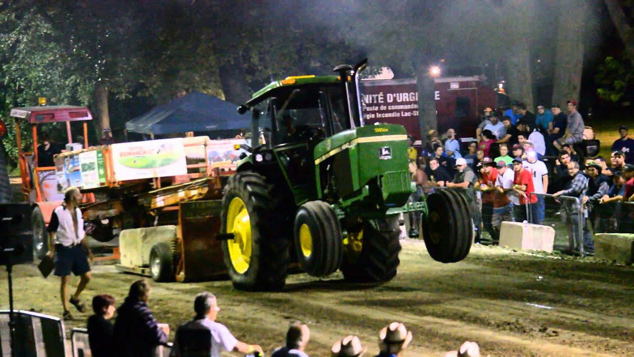 John Deere 4640 pulling LaVisitation 2015 part3/3 - YouTube