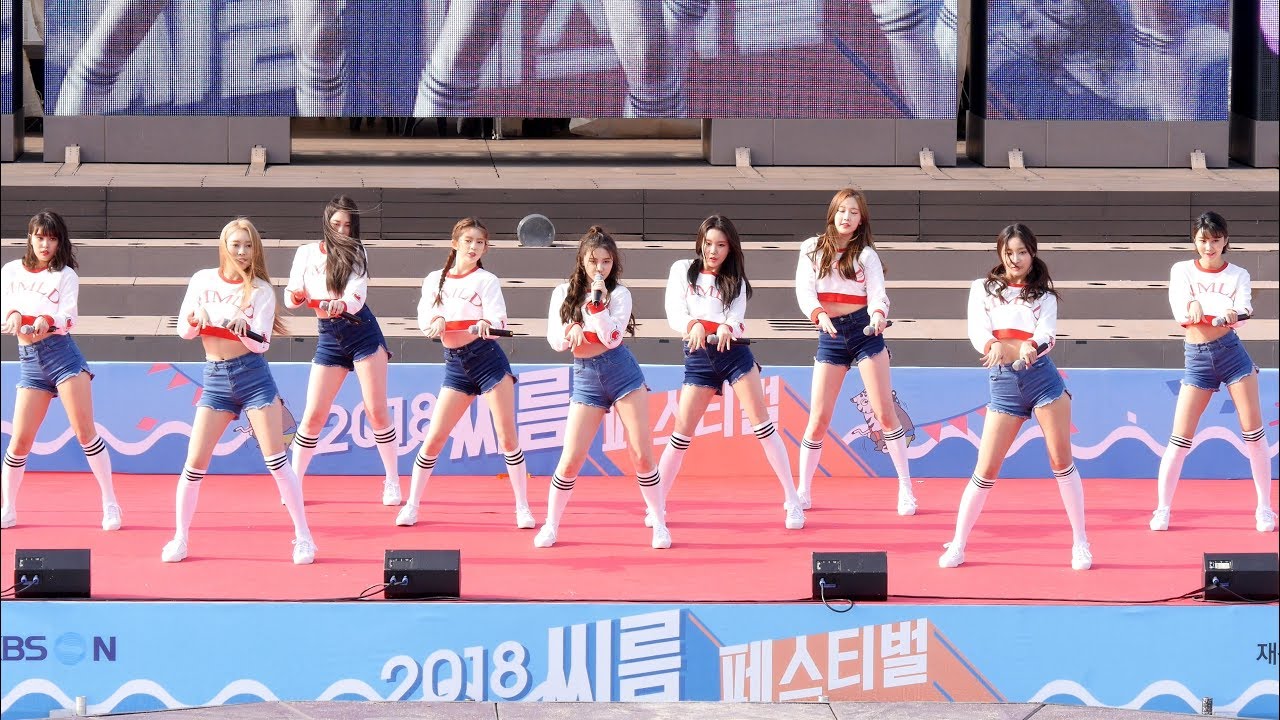 181007 MOMOLAND (모모랜드) - 뿜뿜 (BBoom BBoom) [4K] 직캠 Fancam (2018씨름페스티벌) by Mera - YouTube