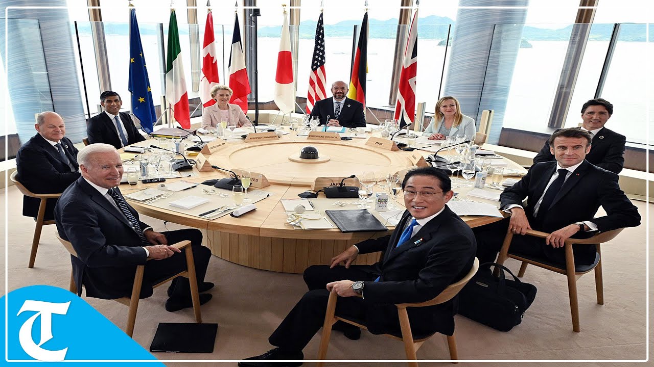 G7 leaders sit for a working dinner at Summit at Hiroshima - YouTube