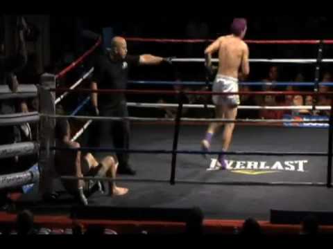 Justin Greskiewicz vs. Dustin Blake, Muay Thai - YouTube